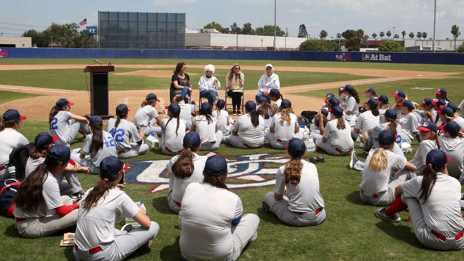AAGPBL legends still fighting for girls' baseball