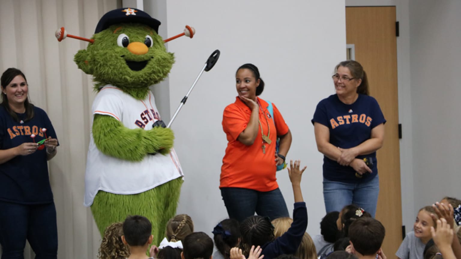 Orbit - Houston Astros Mascot | School Shows with Orbit | Houston Astros