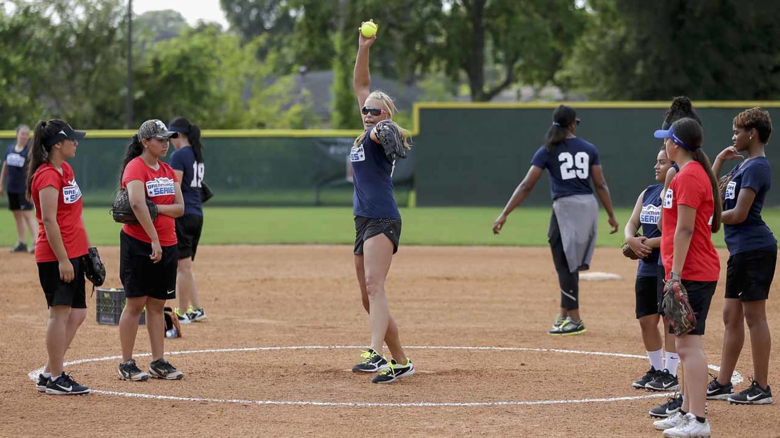 Softball Breakthrough Series pairs teens idols