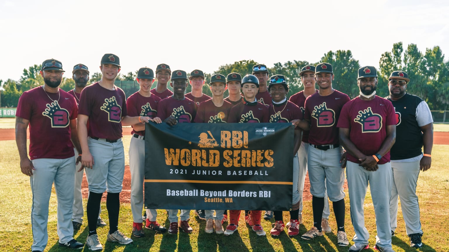 Mariners support Baseball Beyond Borders in Seattle