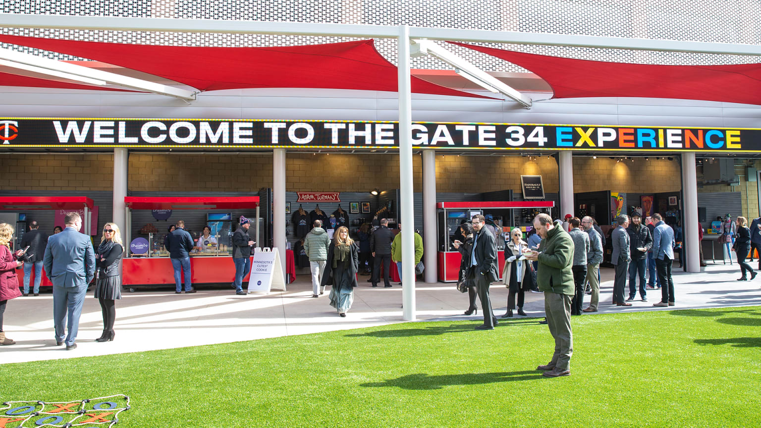 Twins unveil new features at Target Field
