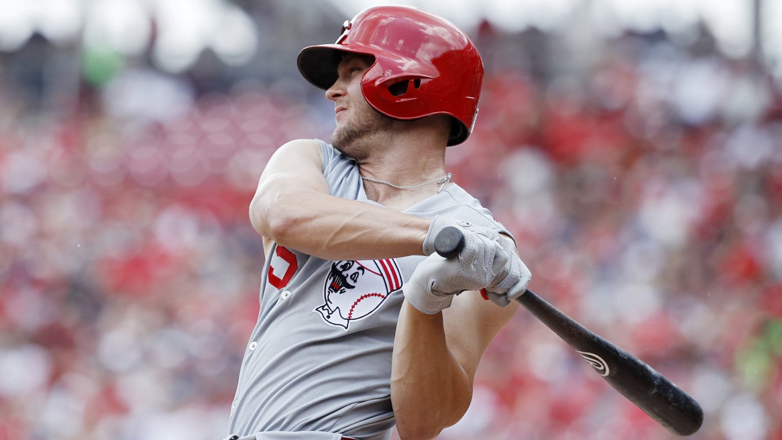 Nick Senzel out of lineup for fourth straight game