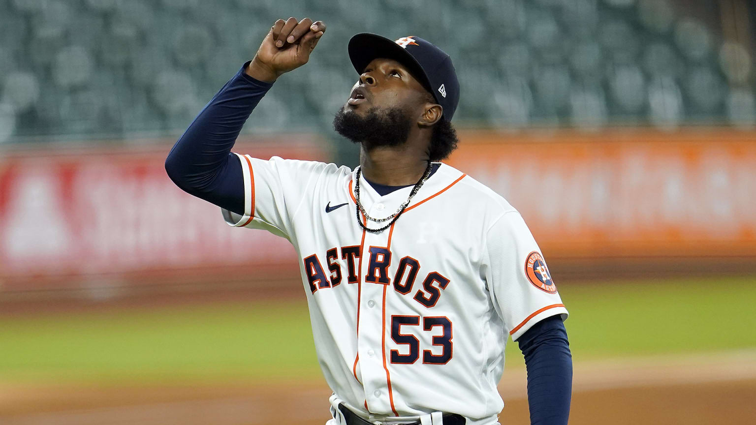Astros fans ask about pitching staff, more