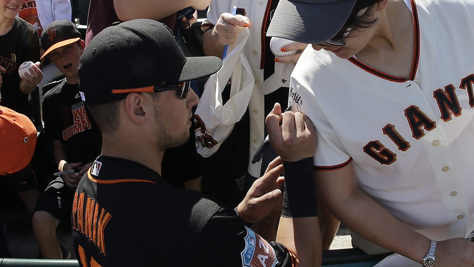 Baseball adapting to stricter rules on tobacco