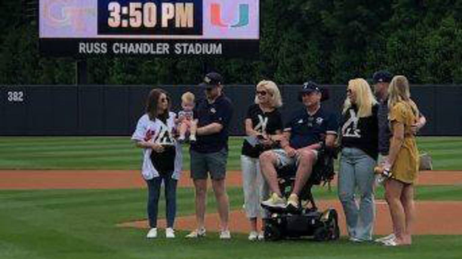 Jim Poole makes journey to Camden Yards with ALS