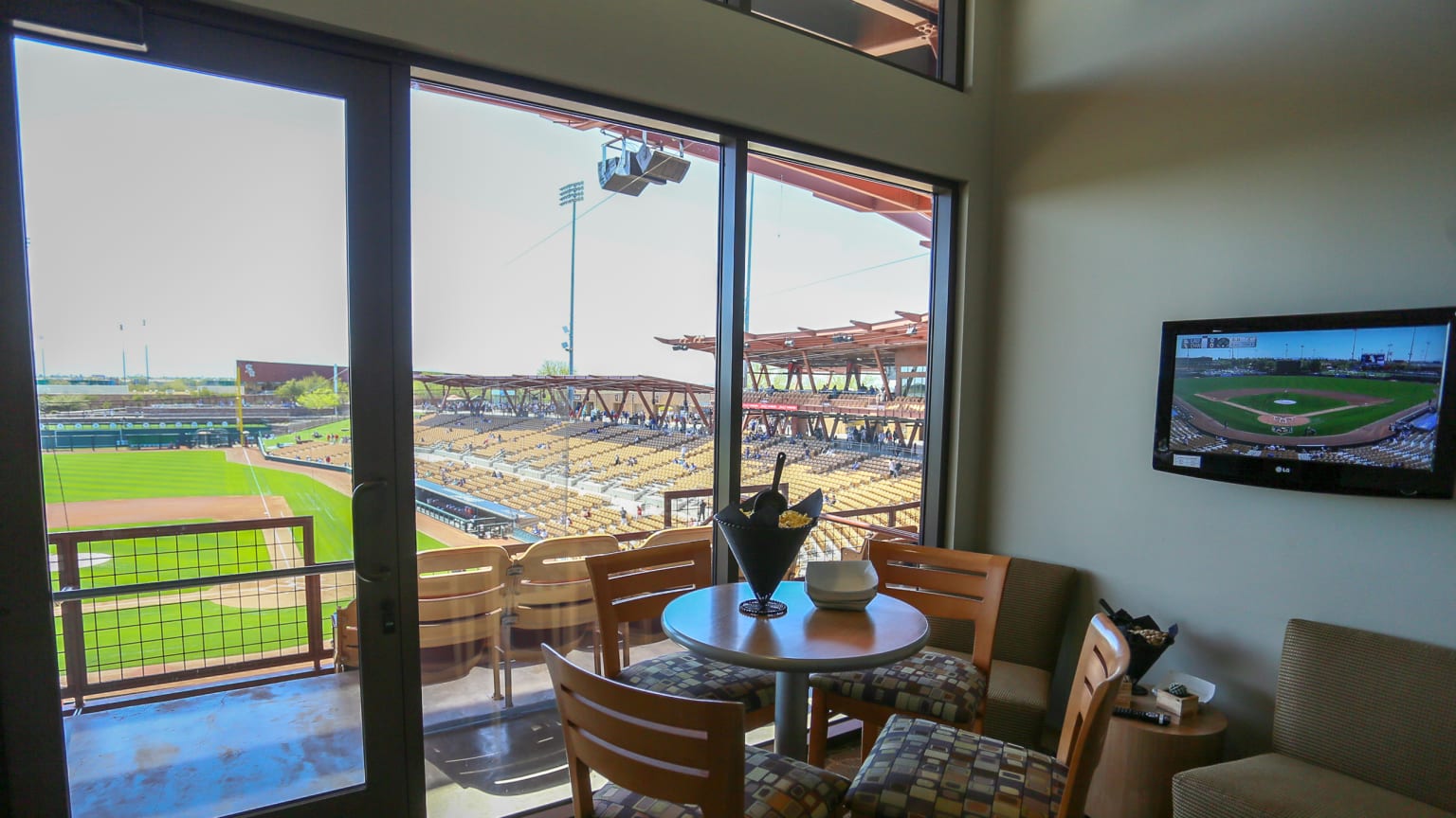 Suites & Hospitality Spaces | Camelback Ranch | MLB.com