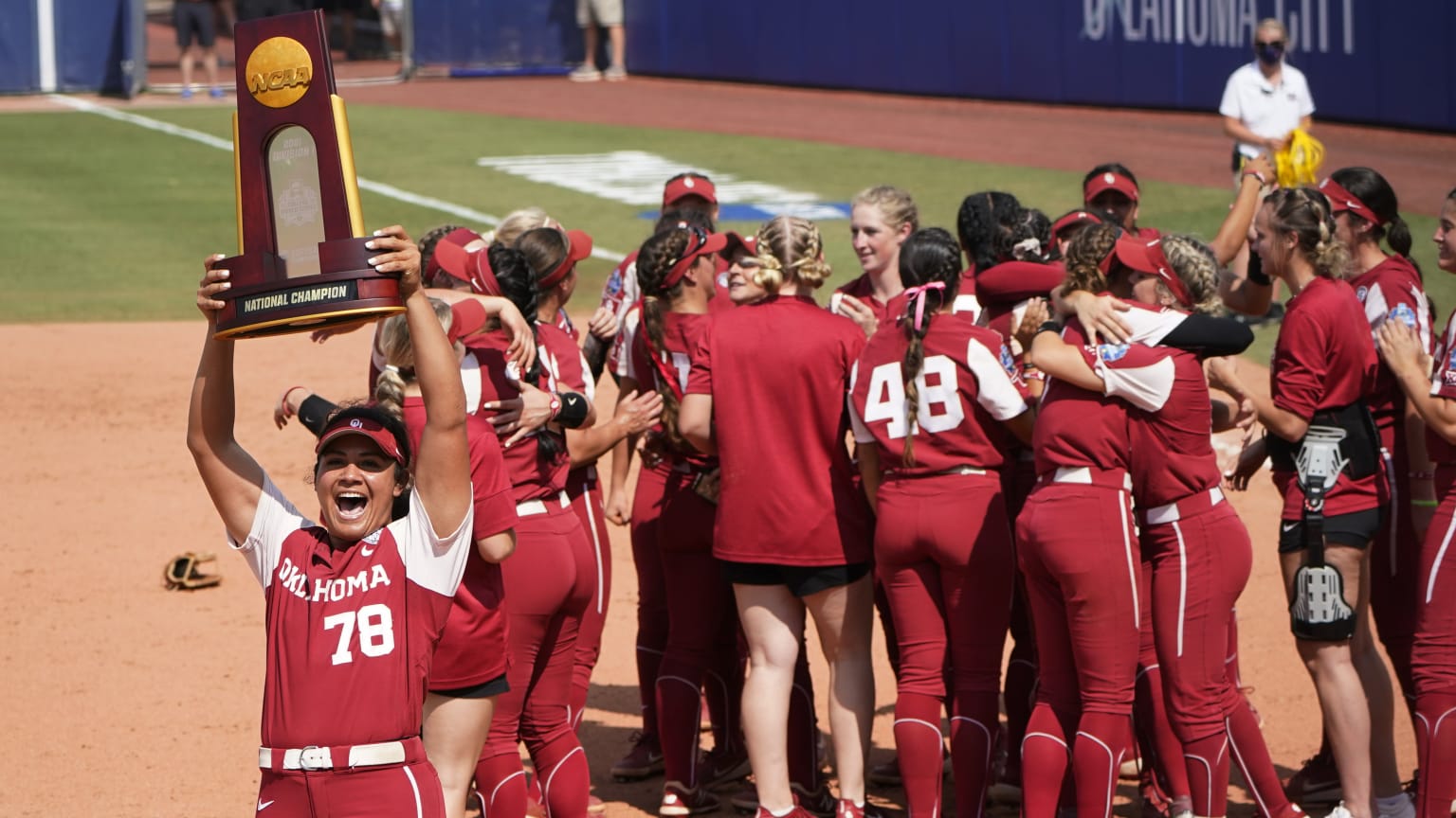Oklahoma wins NCAA Women’s College World Series