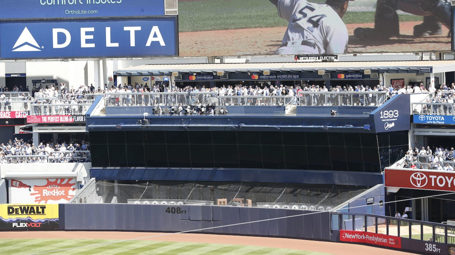 Yankee Stadium Dining Guide | New York Yankees