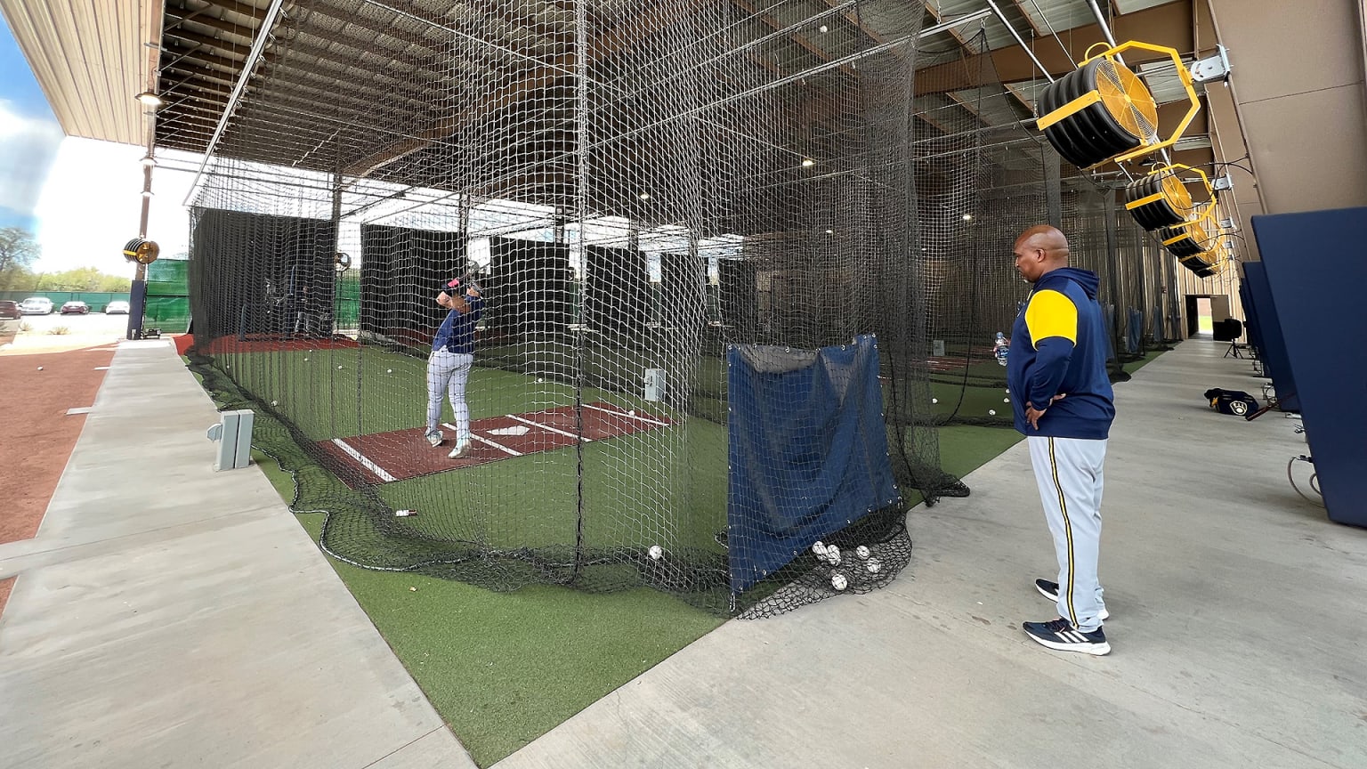 Ozzie Timmons, Connor Dawson working together as Brewers' hitting coaches
