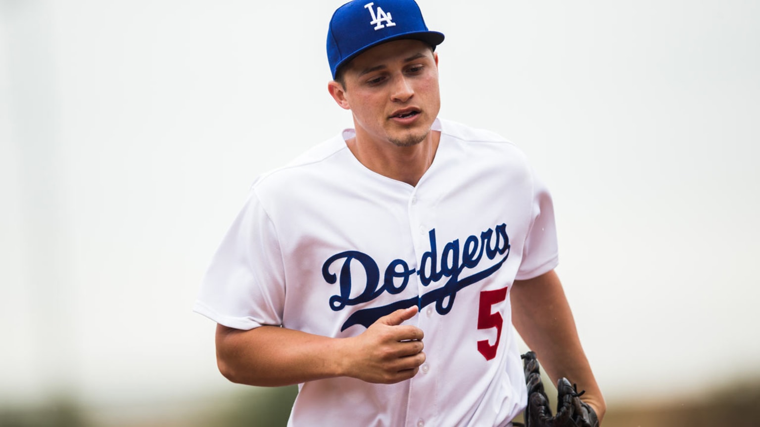 Dodgers' Corey Seager has upper back injury
