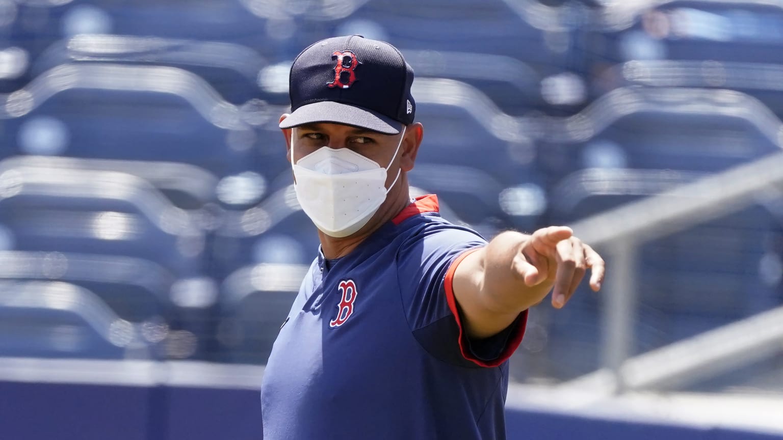 Mother of Alex Cora, Joey Cora passionate about sons' success