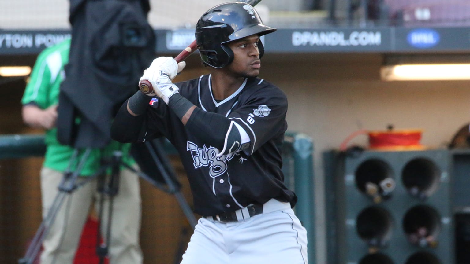 Otto Lopez provides his own scouting report