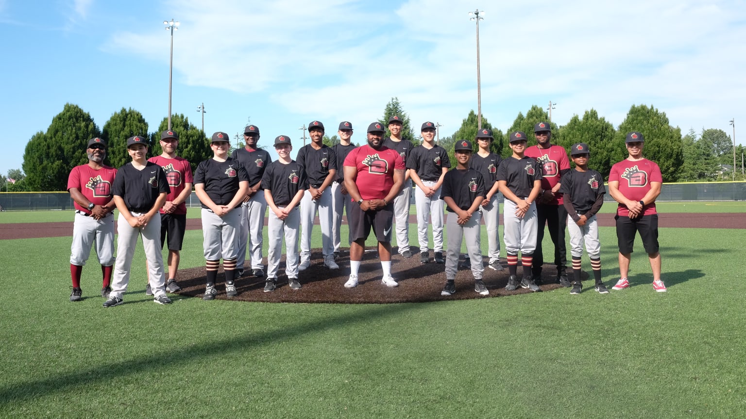 Mariners support Baseball Beyond Borders in Seattle