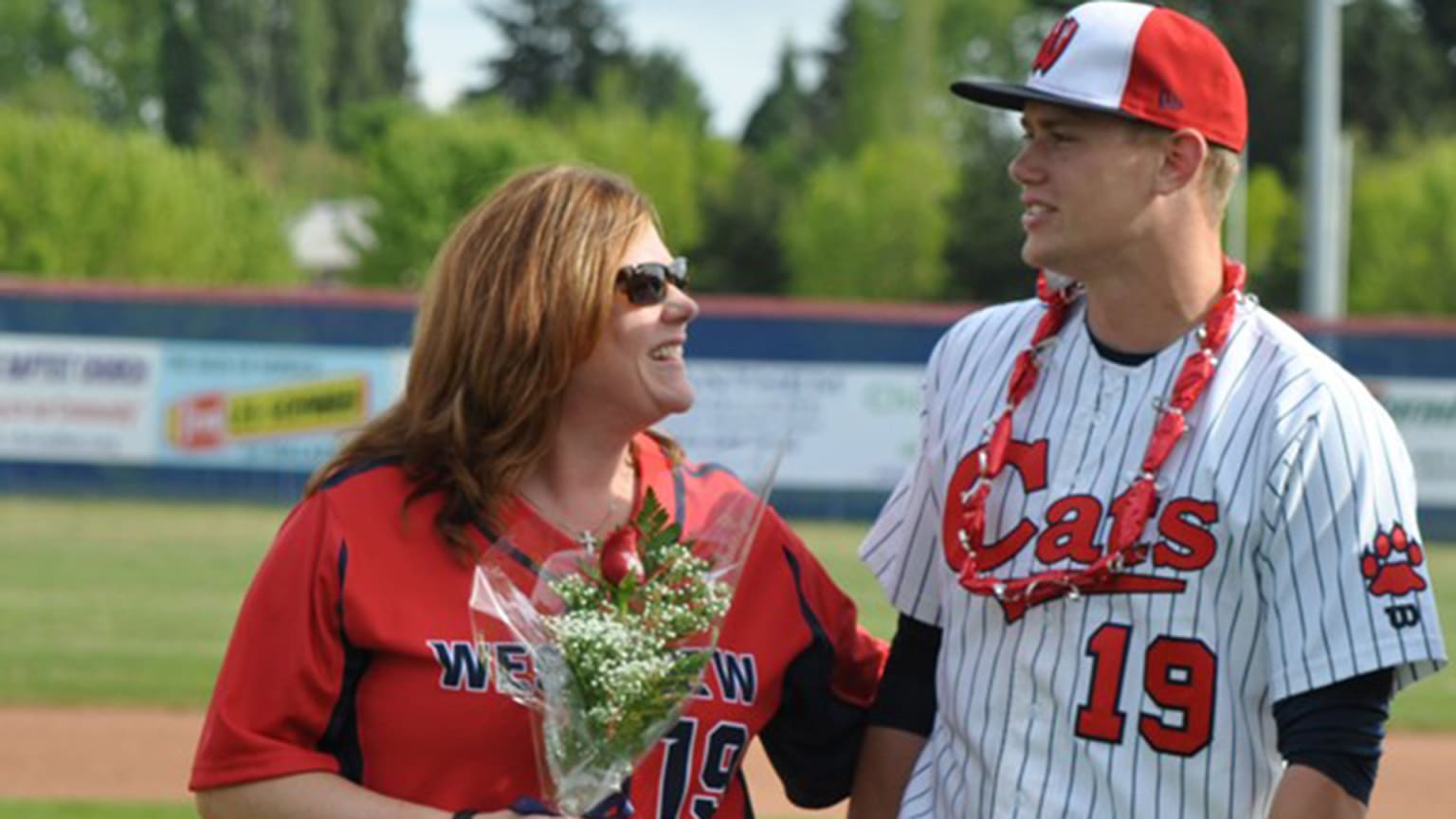 MLB players pictures with their mothers