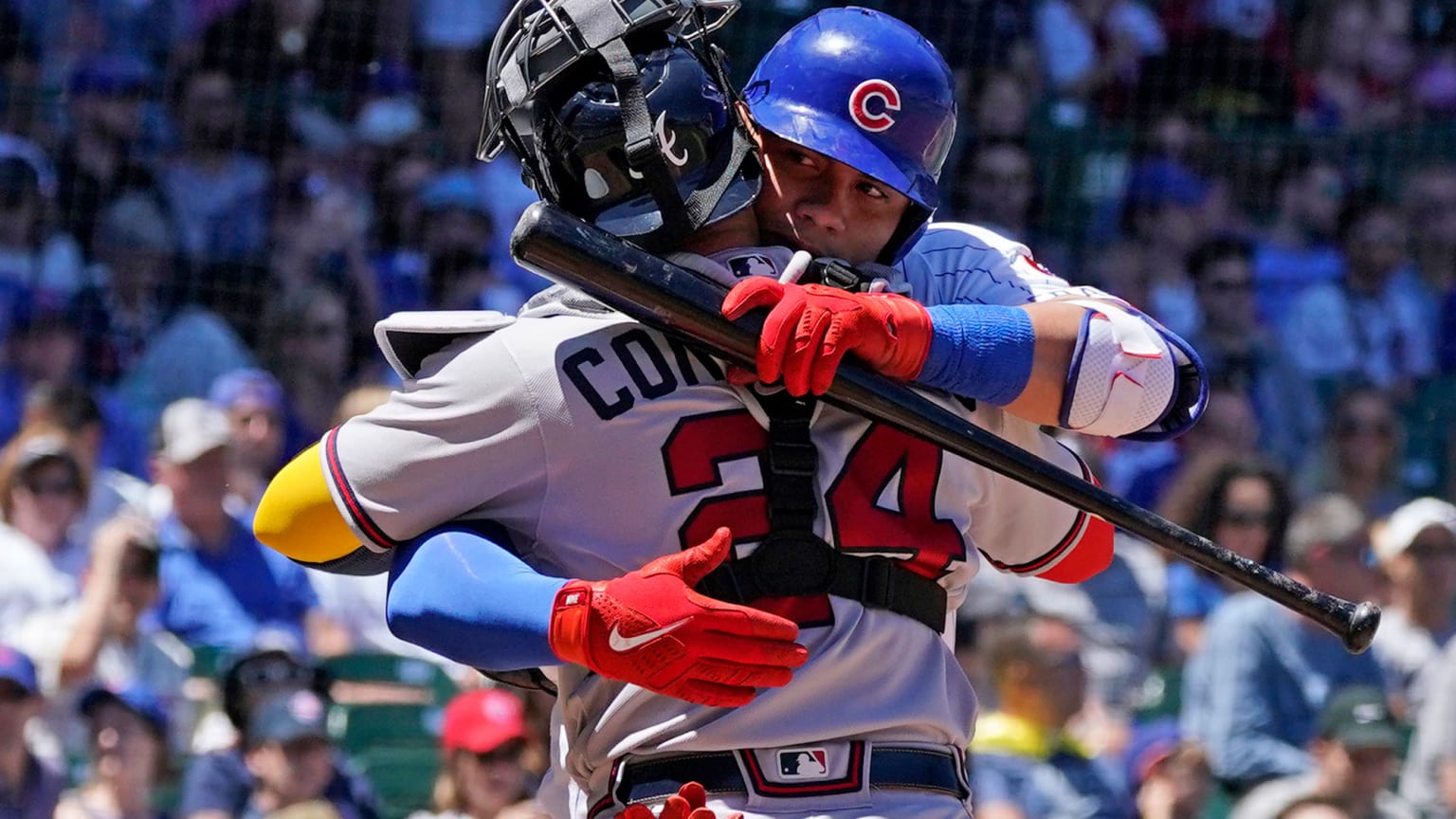Willson Contreras, William Contreras share baseball bond