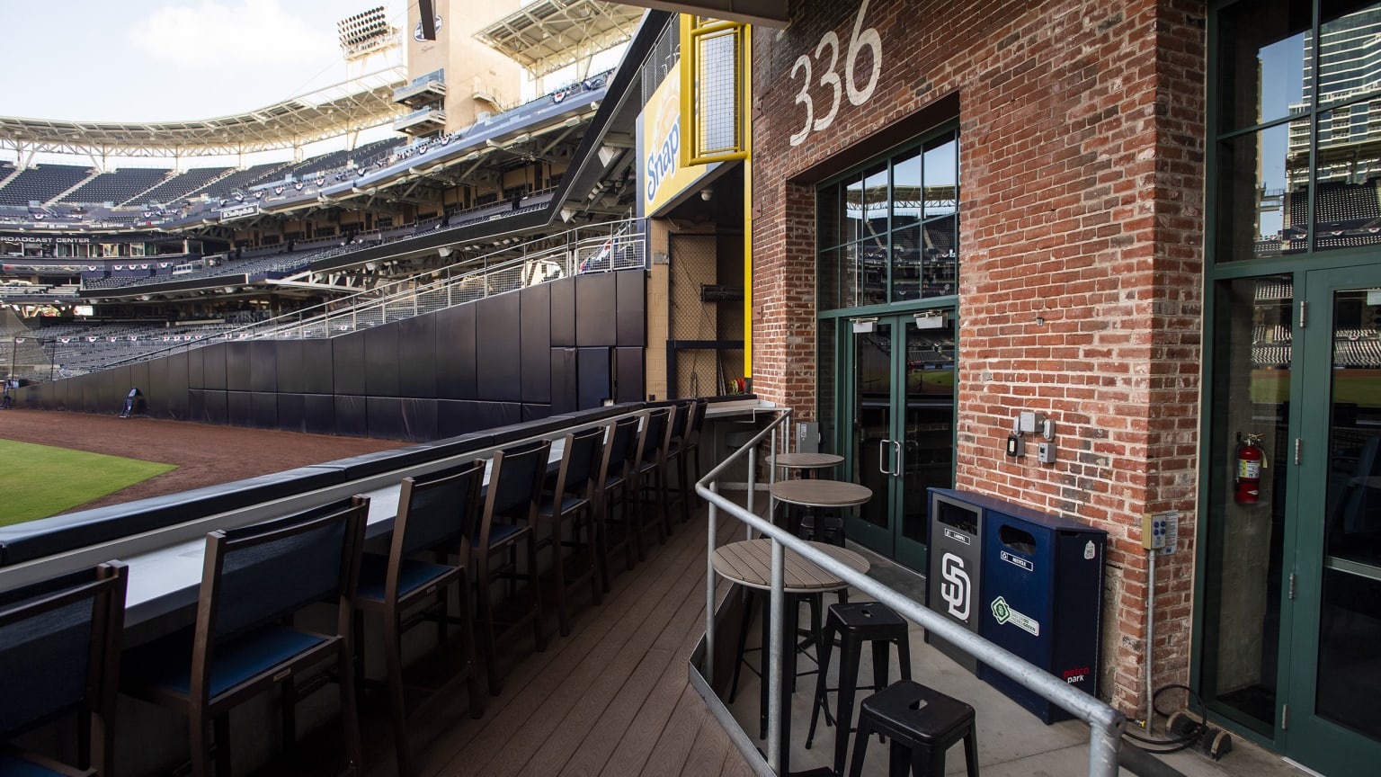 Buy Padres Suites | San Diego Padres