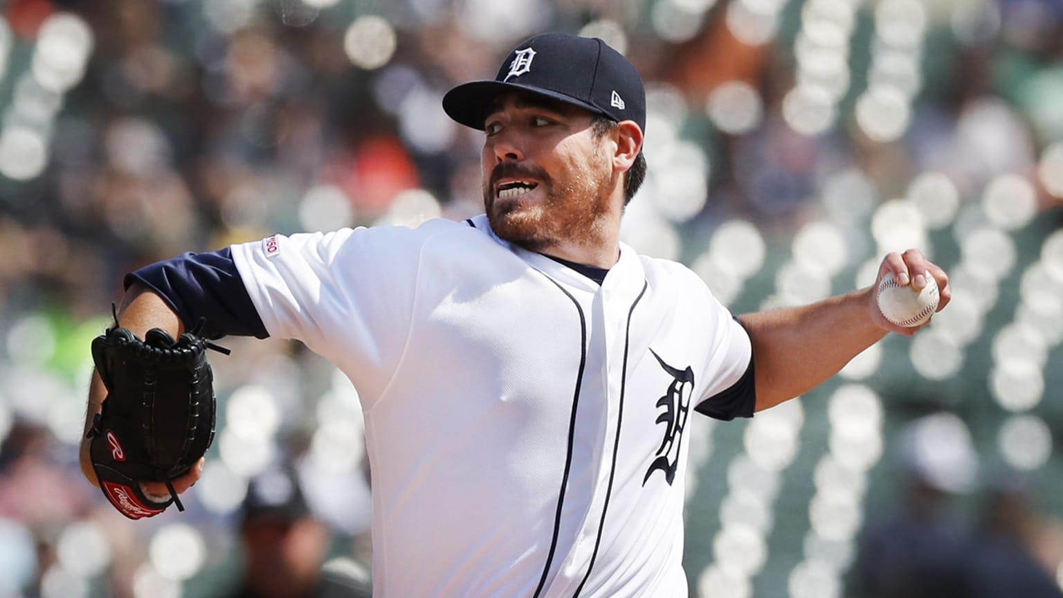 Matt Moore signs to play in Japan