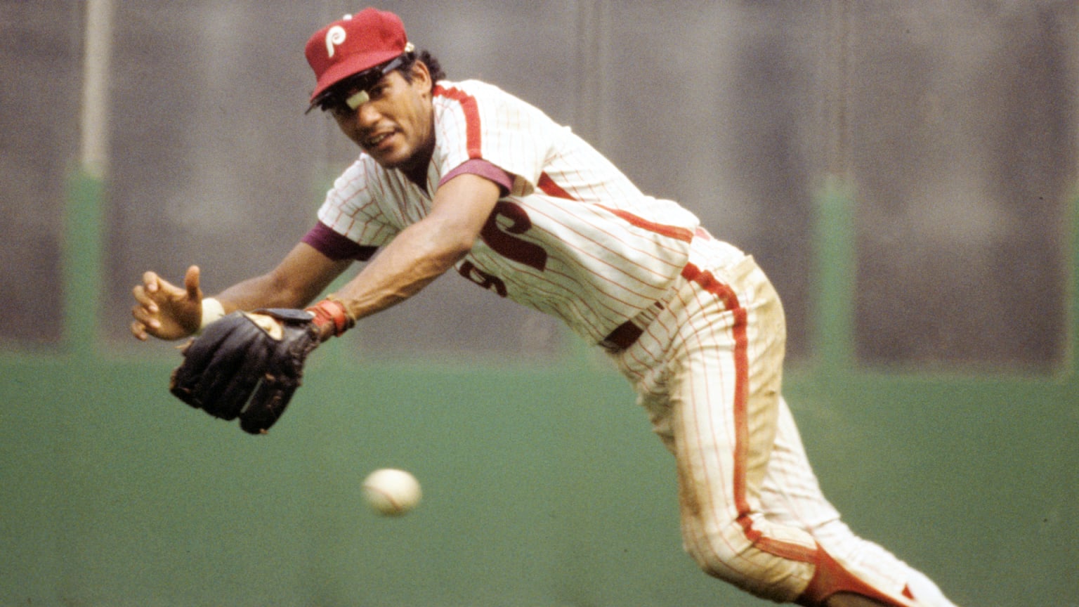 Phillies alumni: Manny Trillo joins Wall of Fame