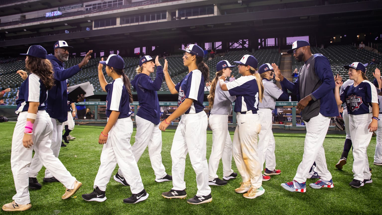 Girls baseball developing at 2021 Breakthrough Series