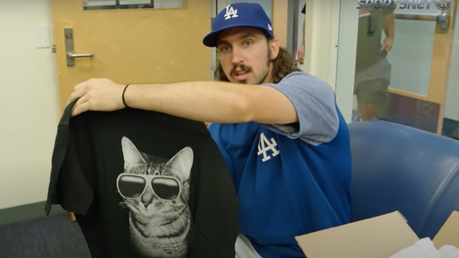 Tony Gonsolin loves cats