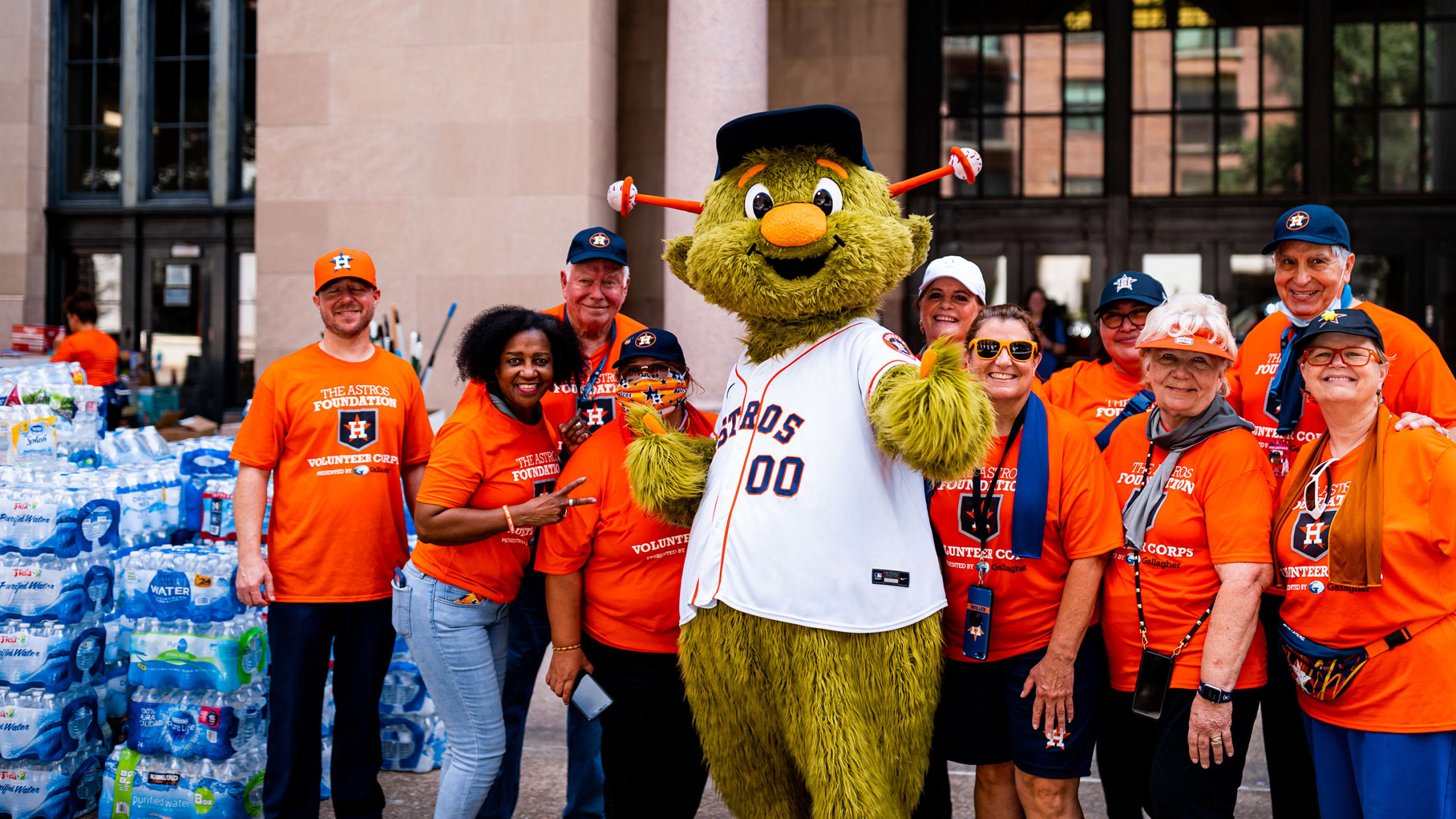 Astros Foundation Volunteer Corps | Houston Astros