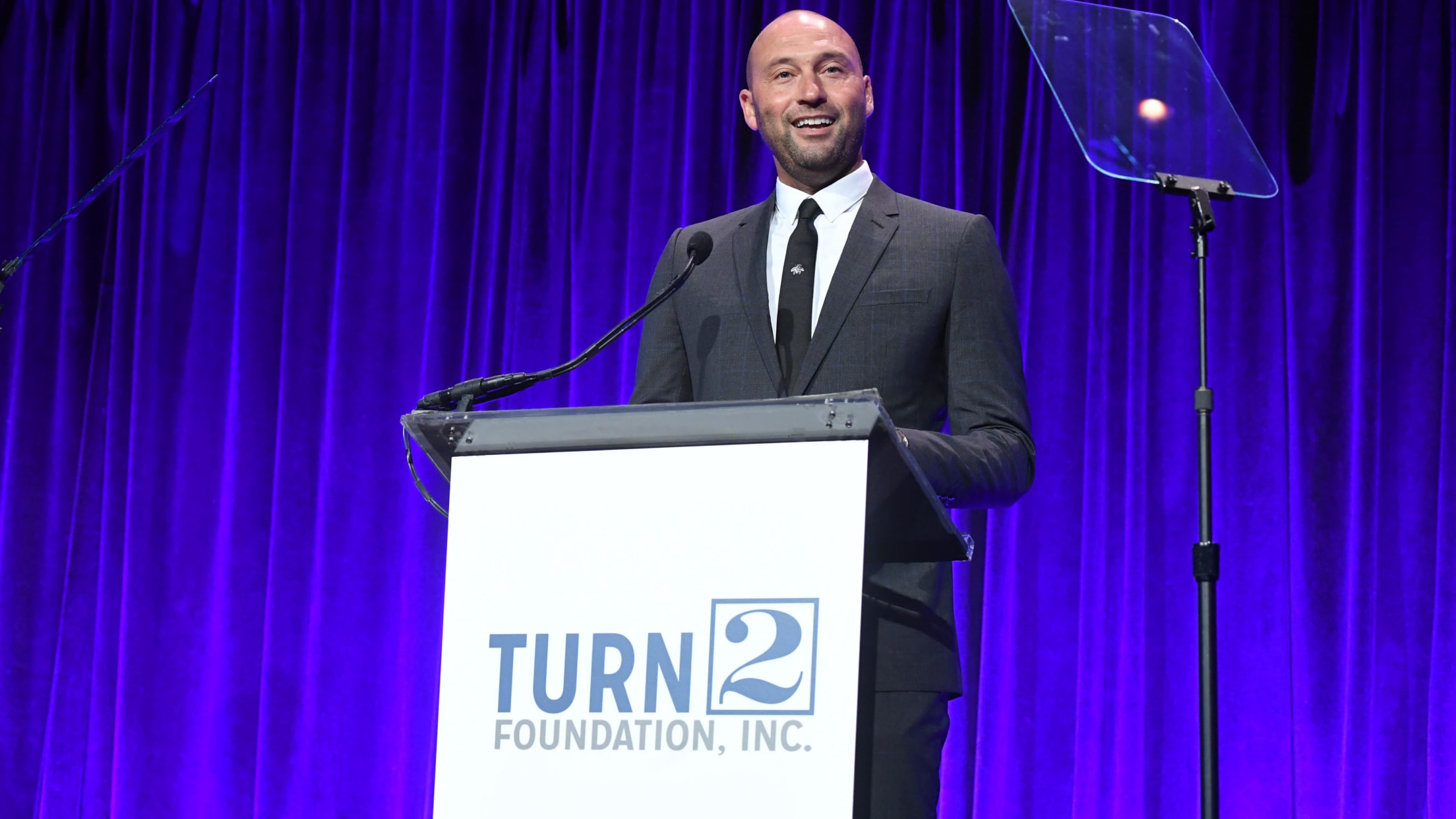 2021 Annual Dinner photos | Derek Jeter's Turn 2 Foundation | MLB.com