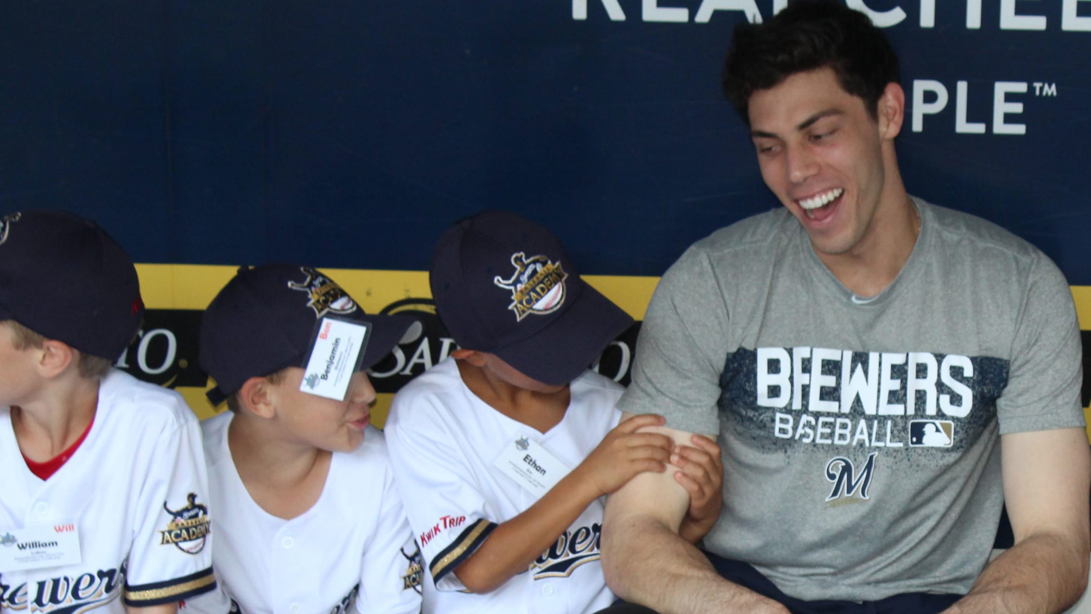Brewers Baseball Academy Camps | Milwaukee Brewers