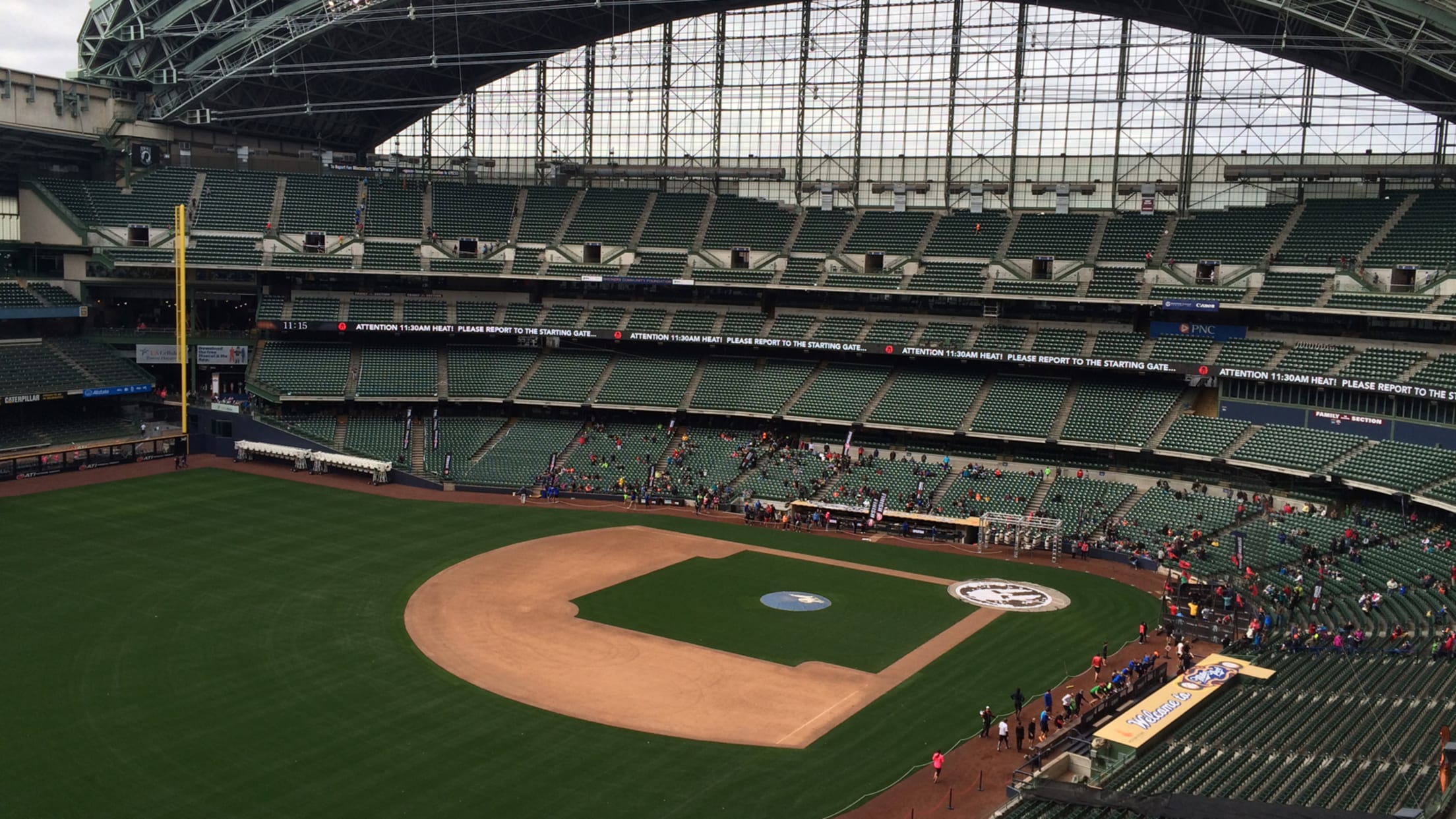 Miller Park Field | Milwaukee Brewers