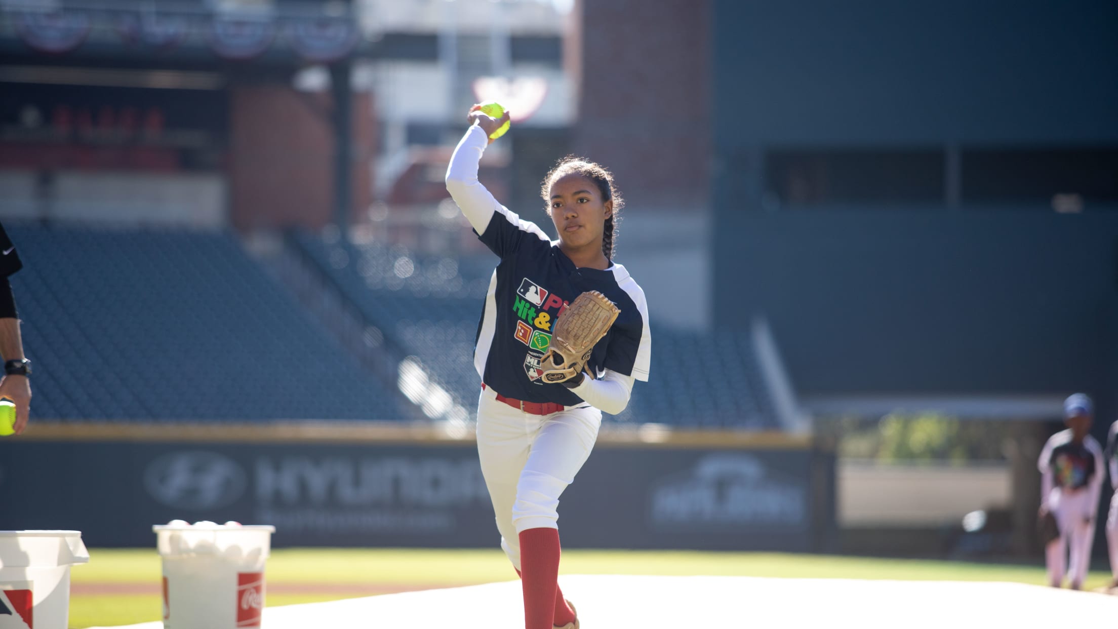 MLB | Pitch Hit & Run | Media | Photos | MLB.com