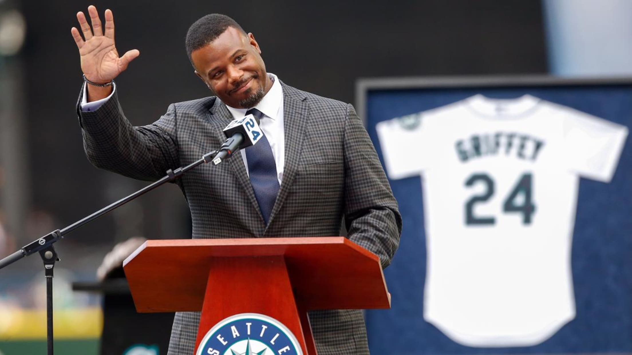 Mariners' All-Time Retired Numbers | Seattle Mariners