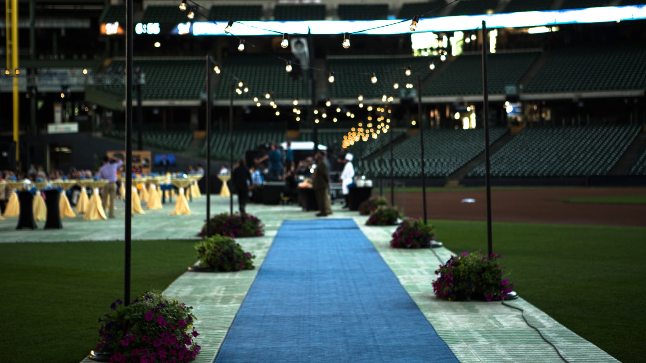 Miller Park Field | Milwaukee Brewers