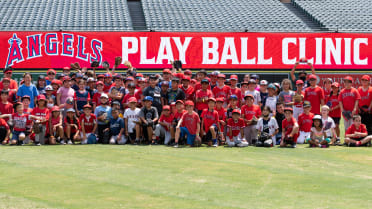 Angels Play Ball Clinic | Los Angeles Angels