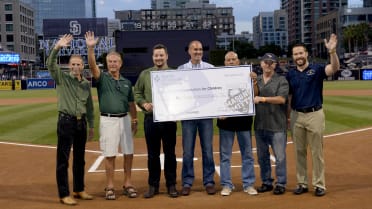 Group Tickets - Experiences & Enhancements | San Diego Padres