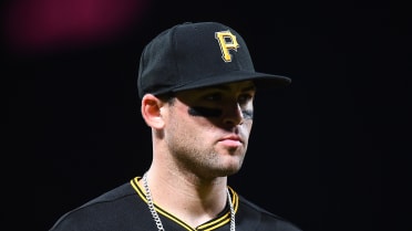 Travis Swaggerty makes MLB debut