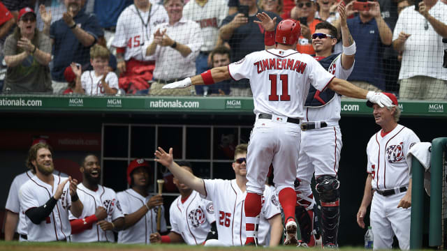 4 straight home runs by one team