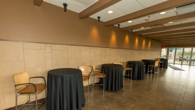 Left Field Lounge | Pittsburgh Pirates