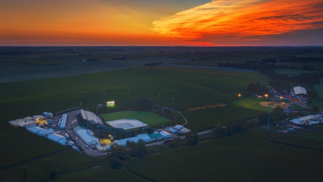 MLB at Field of Dreams | MLB.com