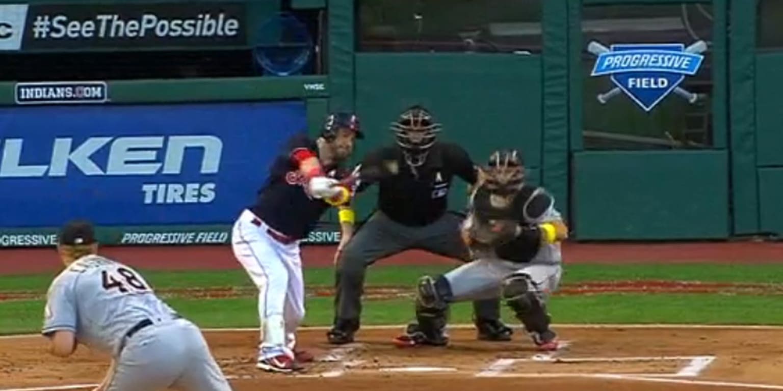 Marlins hurt by umpires' call against Indians