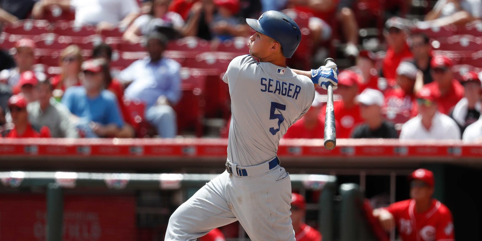 Corey Seager ties home runs hit by shortstops