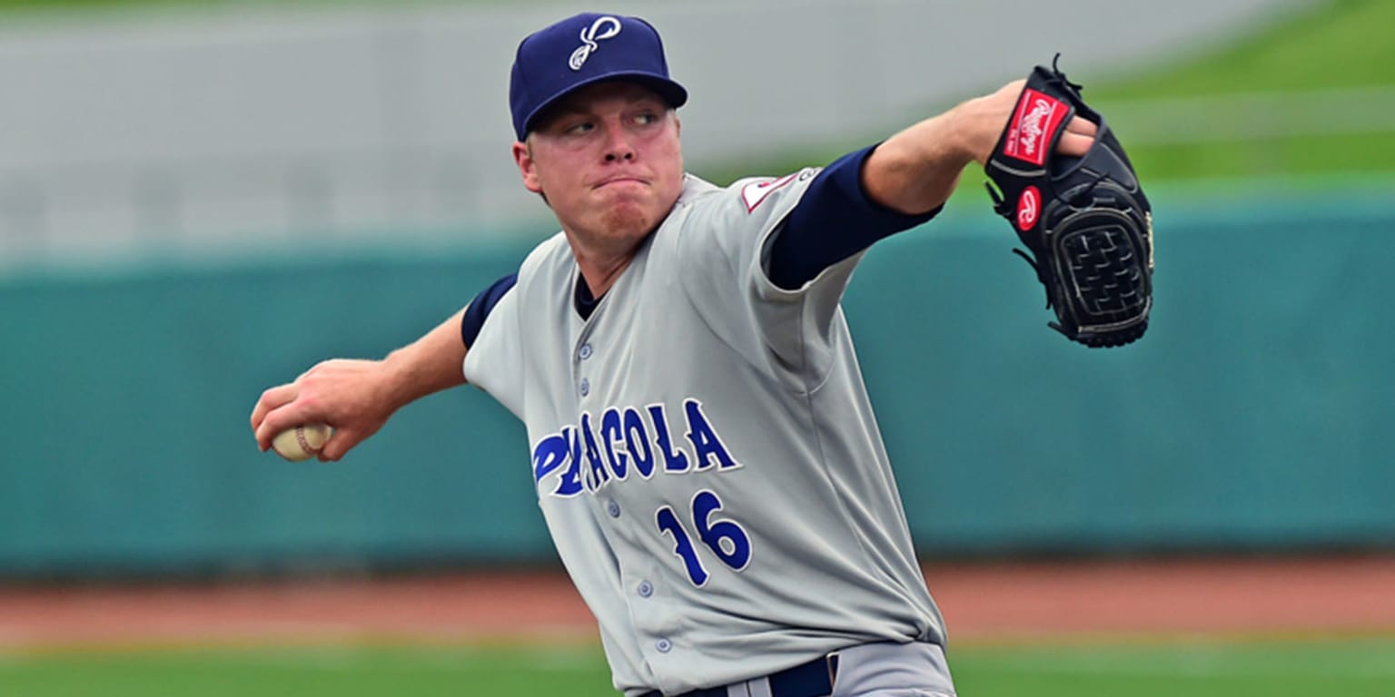Daniel Wright making MLB debut for Reds