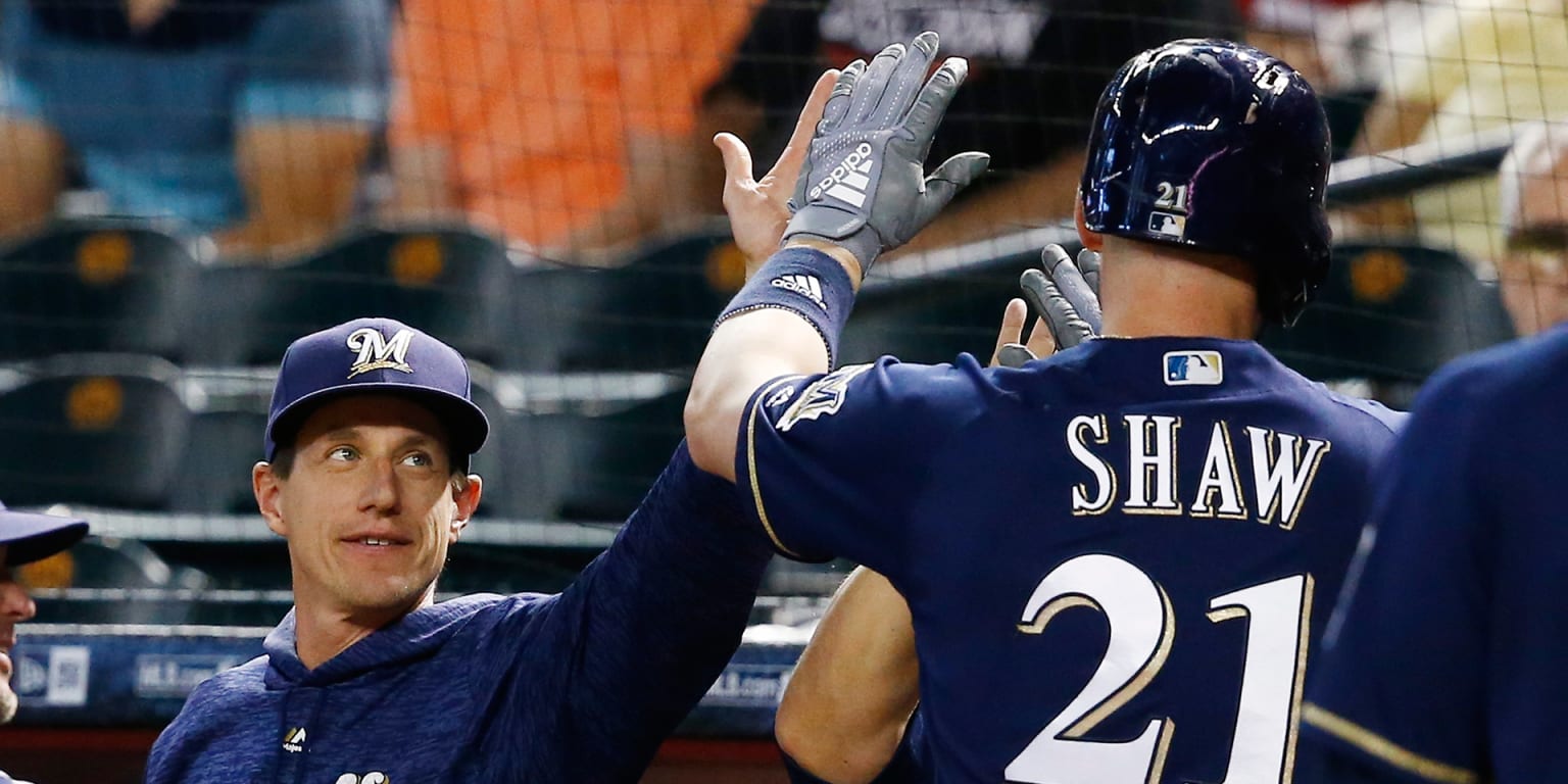 Brewers hit season-high 4 home runs in Arizona