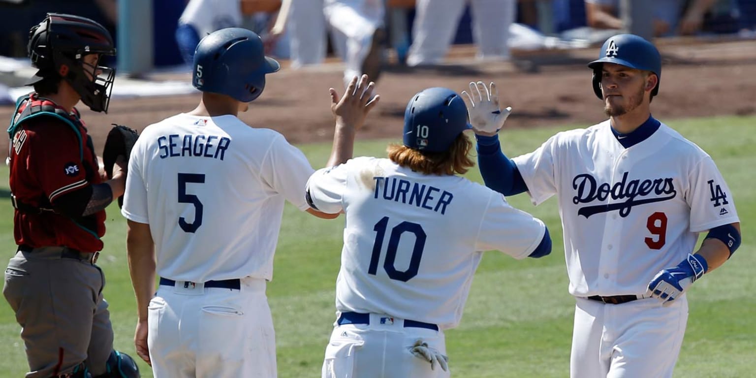 Dodgers beat D-backs with three home runs