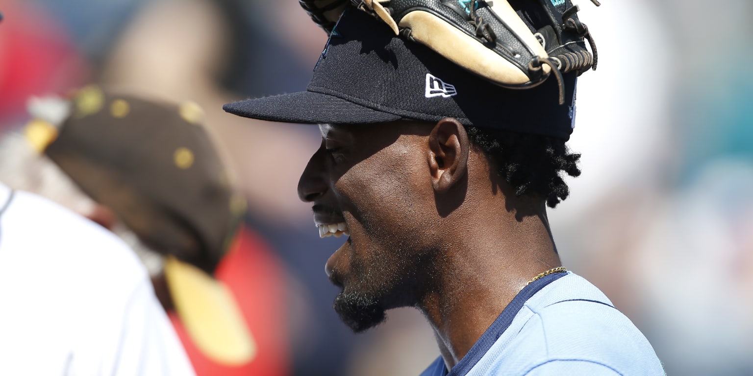 Dee Strange-Gordon adds to Reds' depth