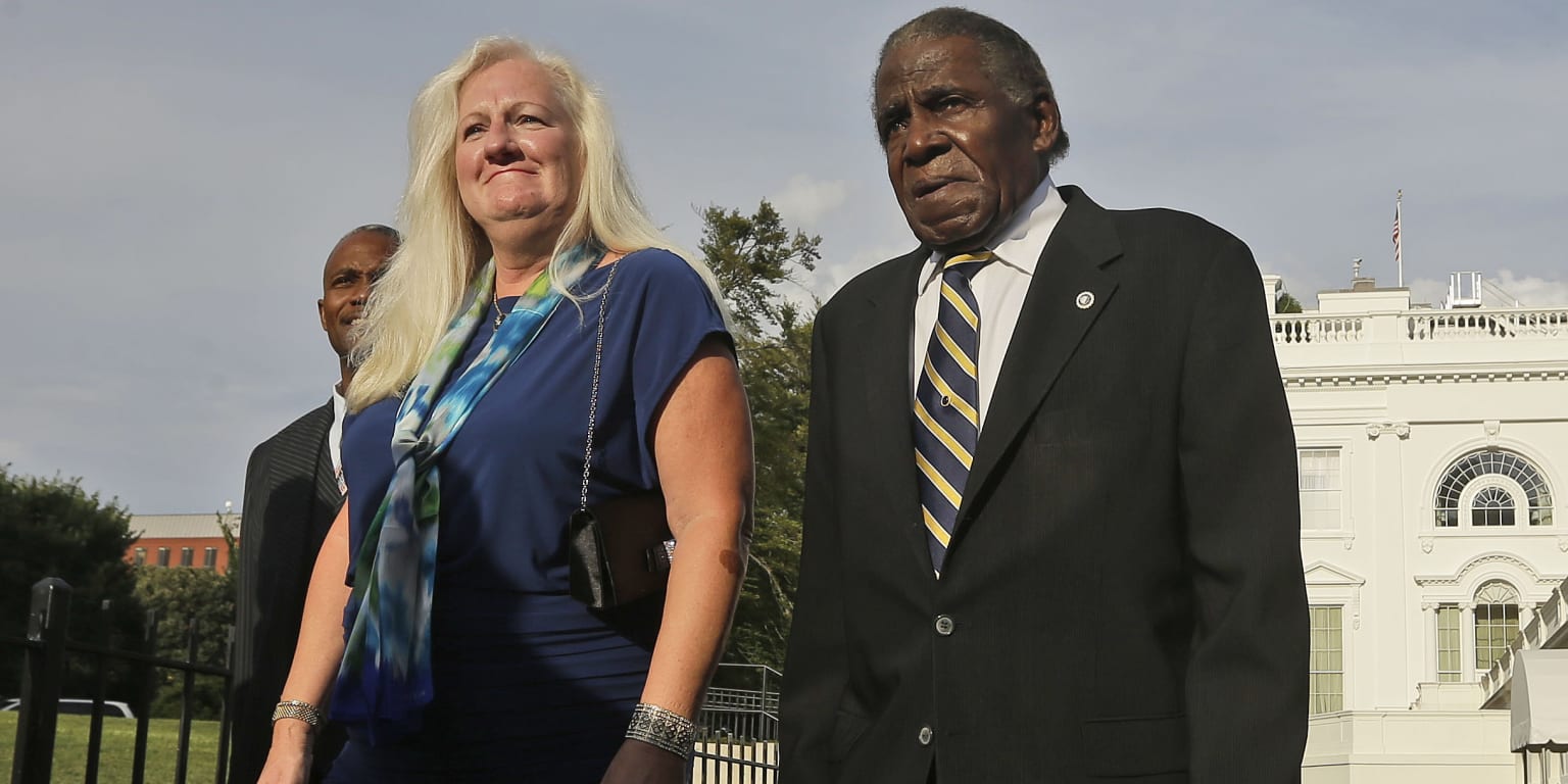 Minnie Miñoso's wife Sharon adds to Hall of Fame induction