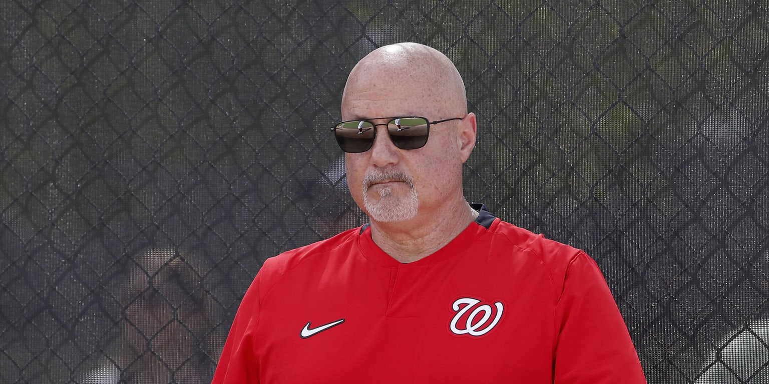 Mike Rizzo talks Nationals during break