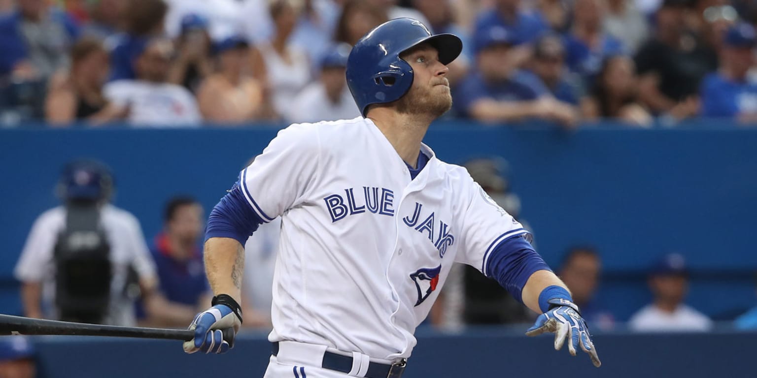Michael Saunders leads Blue Jays past Royals