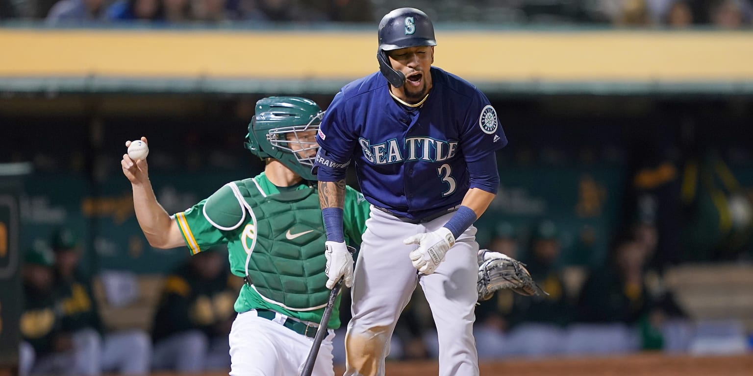 Mariners strand 15 baserunners in loss to A’s