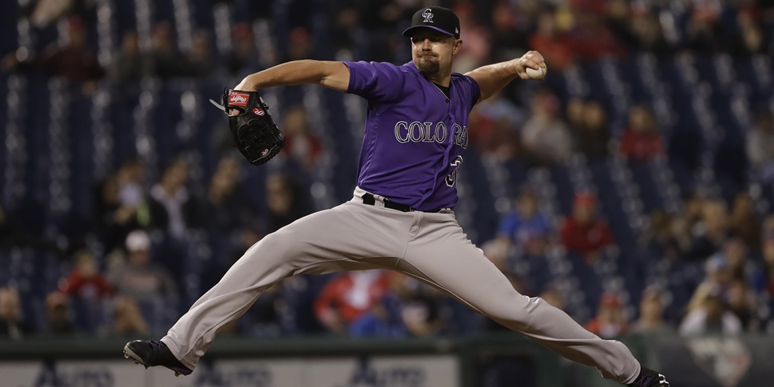 Rockies' Mike Dunn has struggled in May