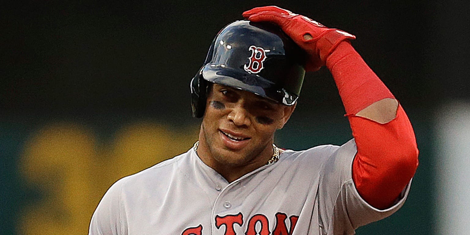 Yoan Moncada benefits from 1st month in Majors