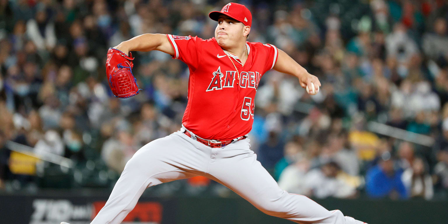 José Suarez leads Angels to win over Mariners